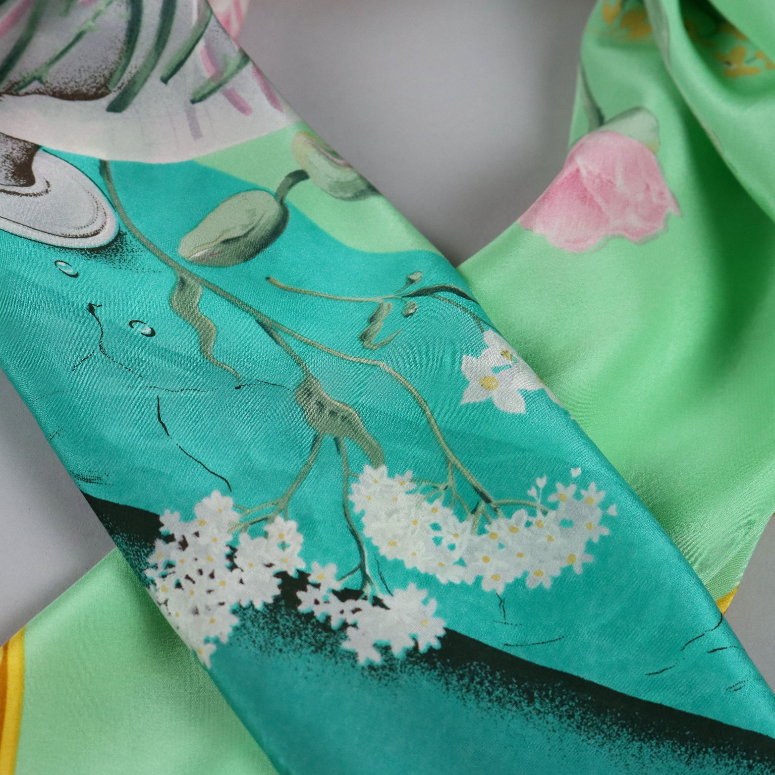 Valentino Foulard Vintage Pura Seta Cornice Dorata Stampa Floreale