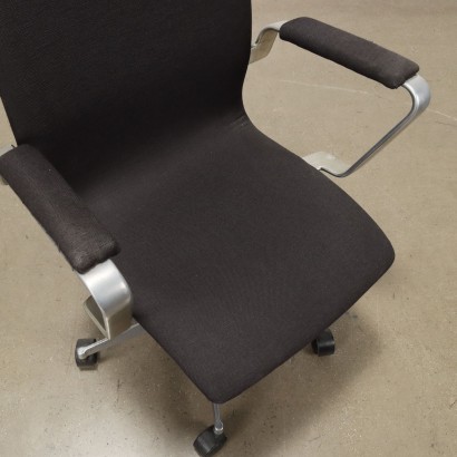 Vintage 1980s Swivel Chair Fritz Hansen Oxford Design A Vintage 1980s Swivel Chair Fritz Hansen Oxford Design A